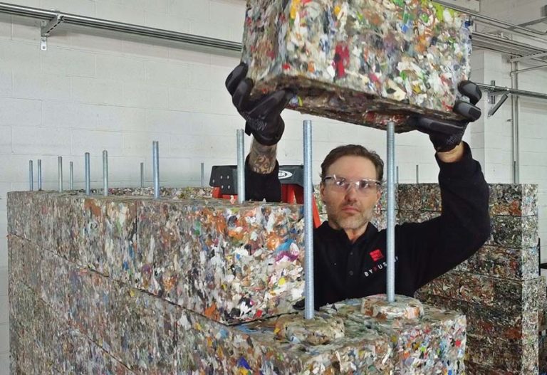 Moguće rešenje za plastični otpad – Blokovi od reciklirane plastike ...